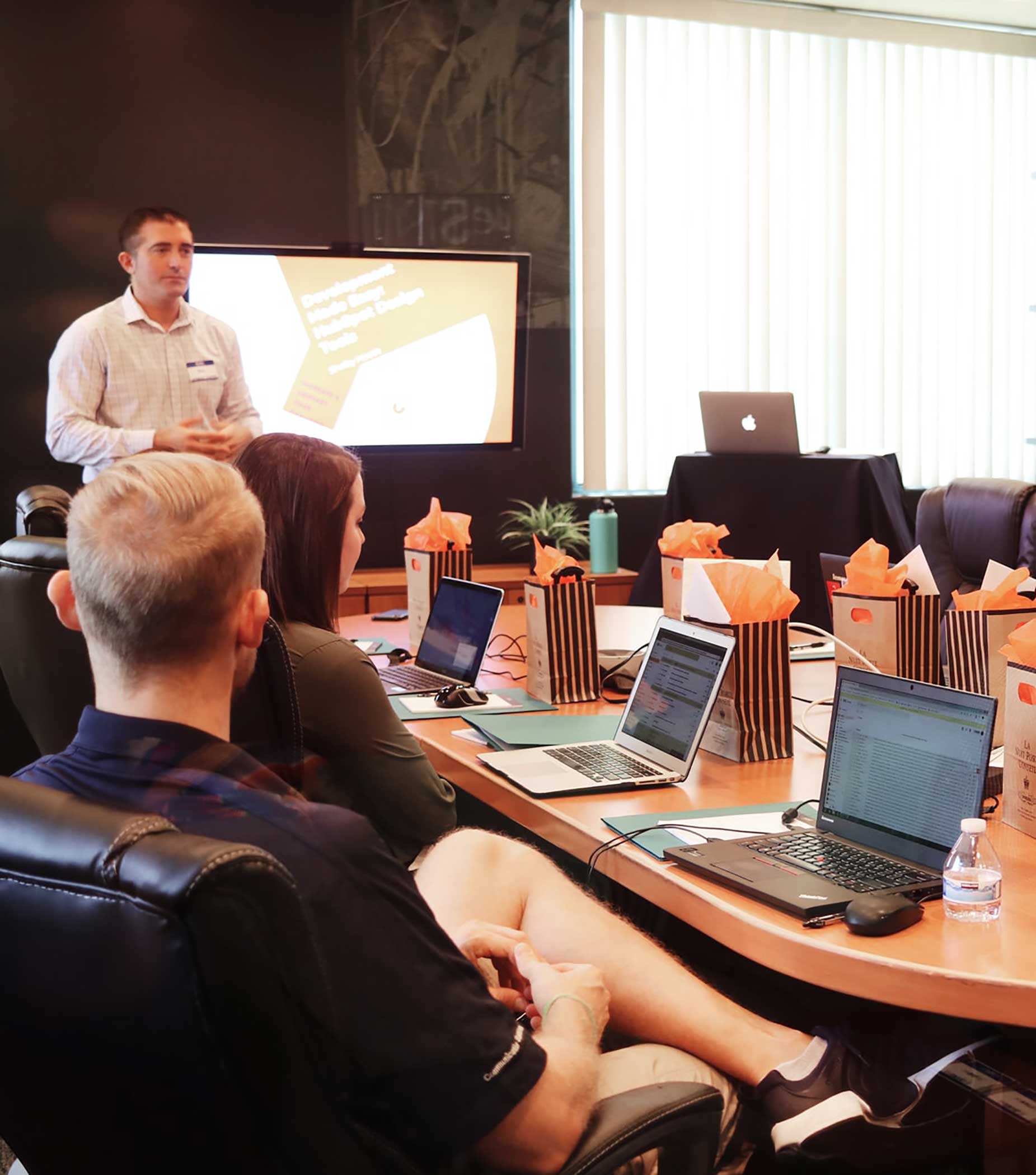 Learning English - To Tutor or Not to Tutor - EverythingLearner.com